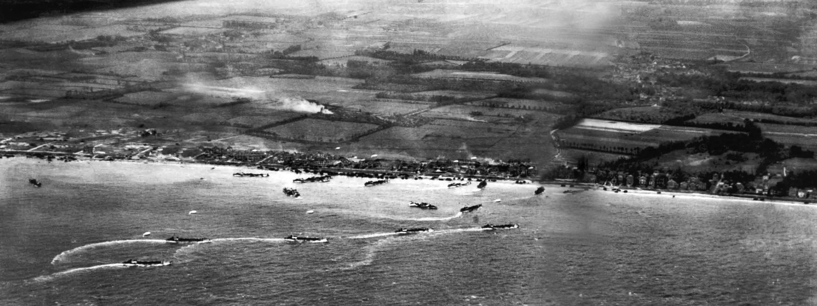 An aerial photograph of the “Sword” beach sector, centralizi – Achilles ...